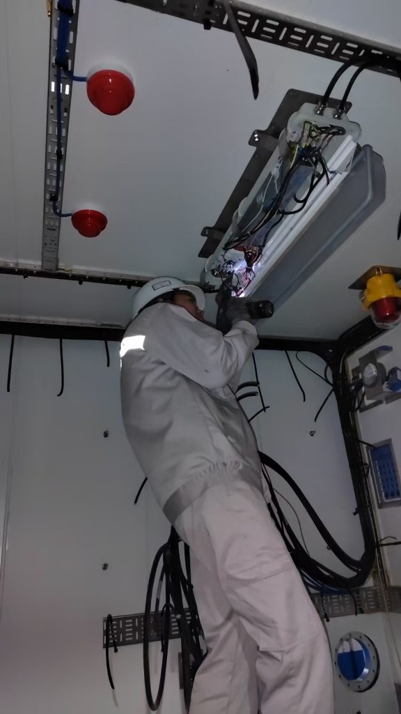 Yangzhou Positive Pressure Cabin Installation Project – Warom